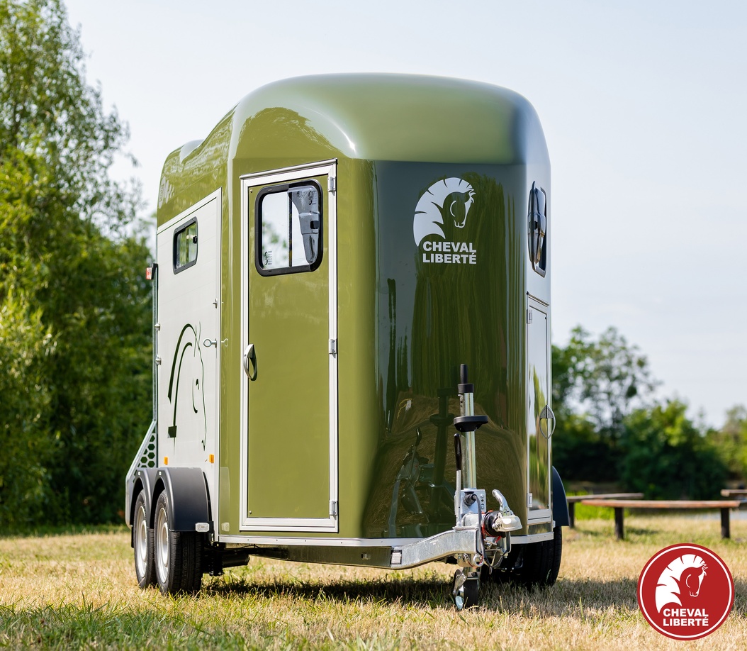Van 2 places GOLD 3 Cheval Liberté – Atlantique Remorques Franc