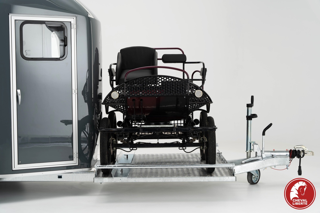 Van 2 places MARATHON Cheval Liberté – Atlantique Remorques Franc