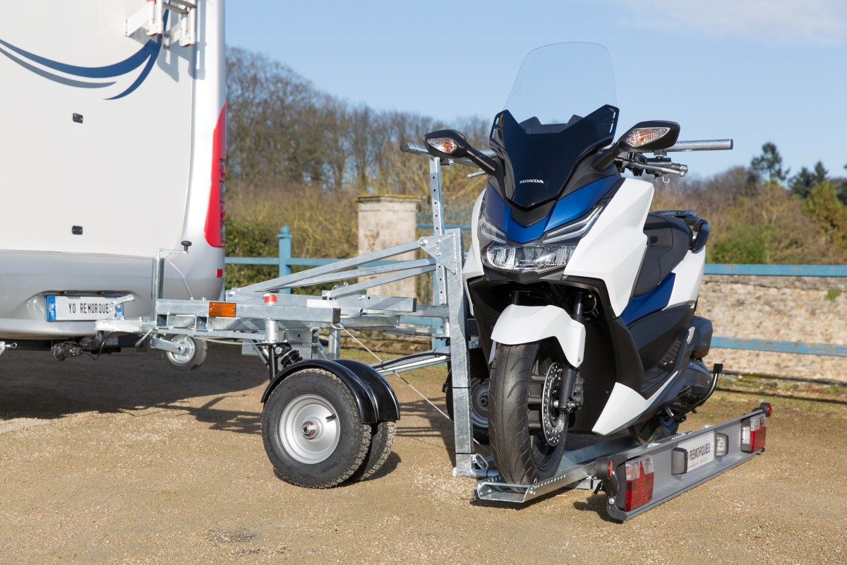 Porte-moto Yo Remorques CCT4 – Atlantique Remorques Franc