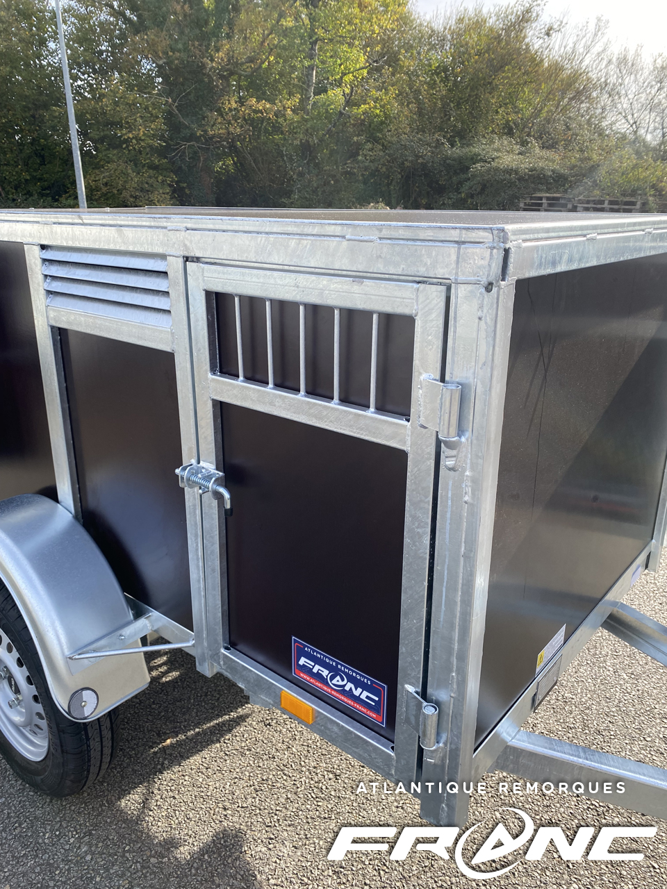 Remorque x 4 chiens BW Trailers – Atlantique Remorques Franc